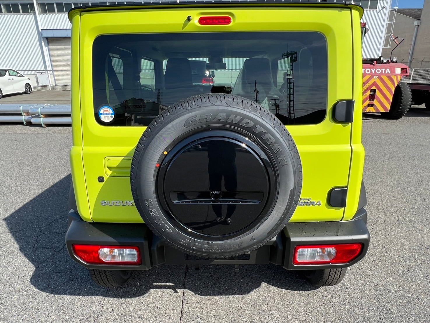 SUZUKI JIMMY SIERRA– SAMURAI CARS